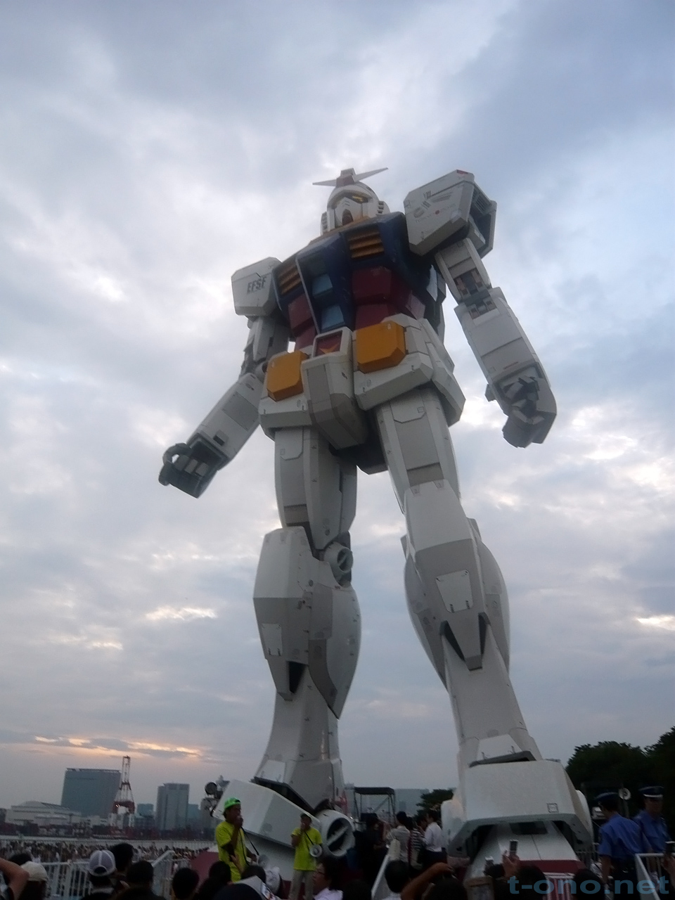 The-O Network - 1/1 Scale Gundam Returns